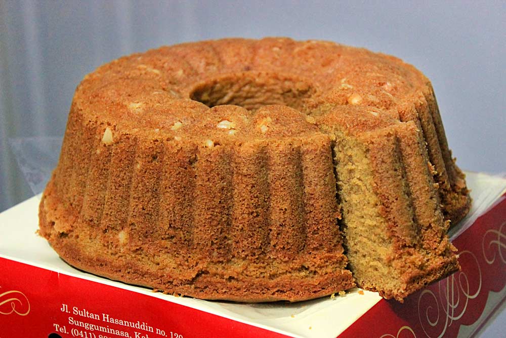 Wow, Bolu Rampah Enak ini Hanya 30 ribuan | Makassar Kuliner