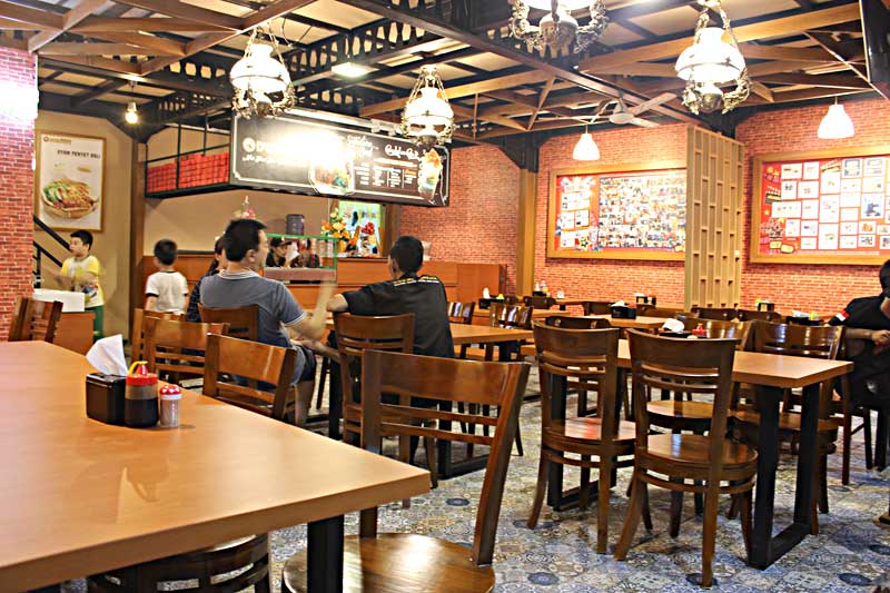 D'Penyetz & D'Cendol Ada di Losari | Makassar Kuliner