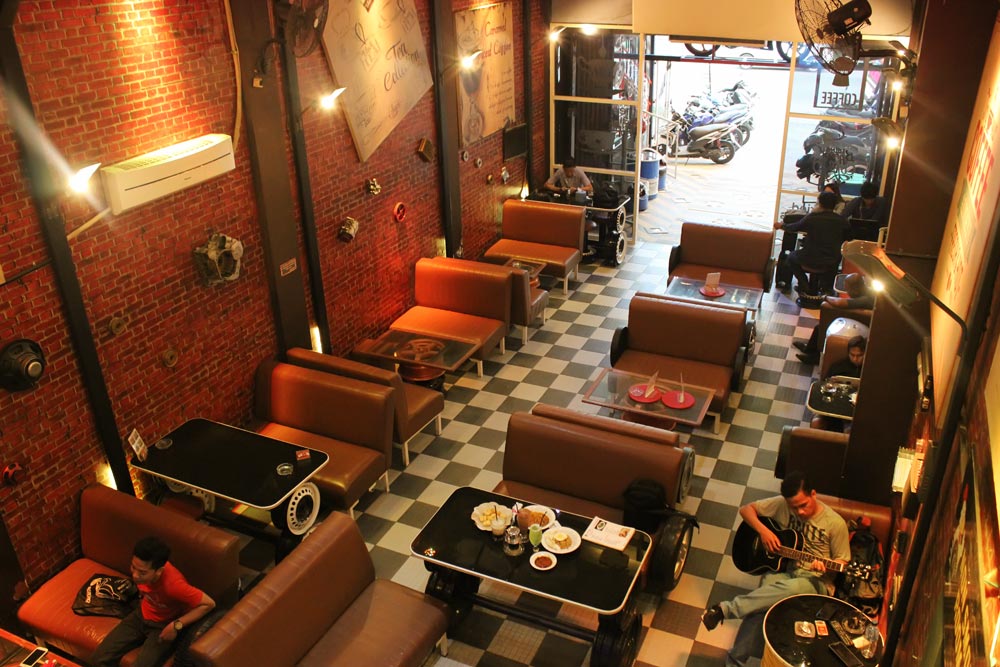 Bengkel Coffee, Tempatnya Keren, Menunya Bikin Ketagihan | Makassar Kuliner